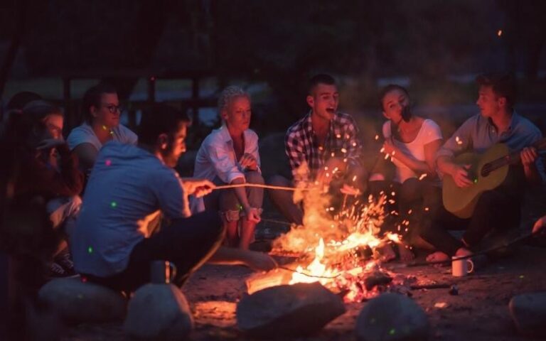 Best Campfire Songs: 25 Camping Classics for Kids and Adults - My Open ...