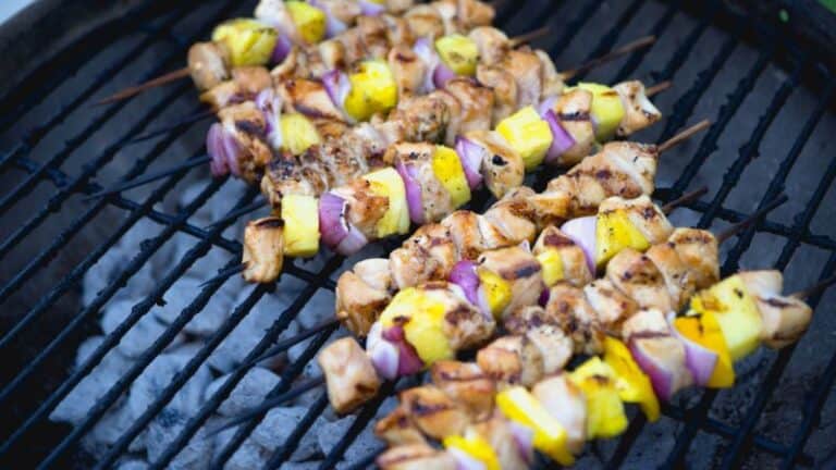 24 Delicious Campfire Chicken Recipes: From One-Pot Wonders to Grilled ...